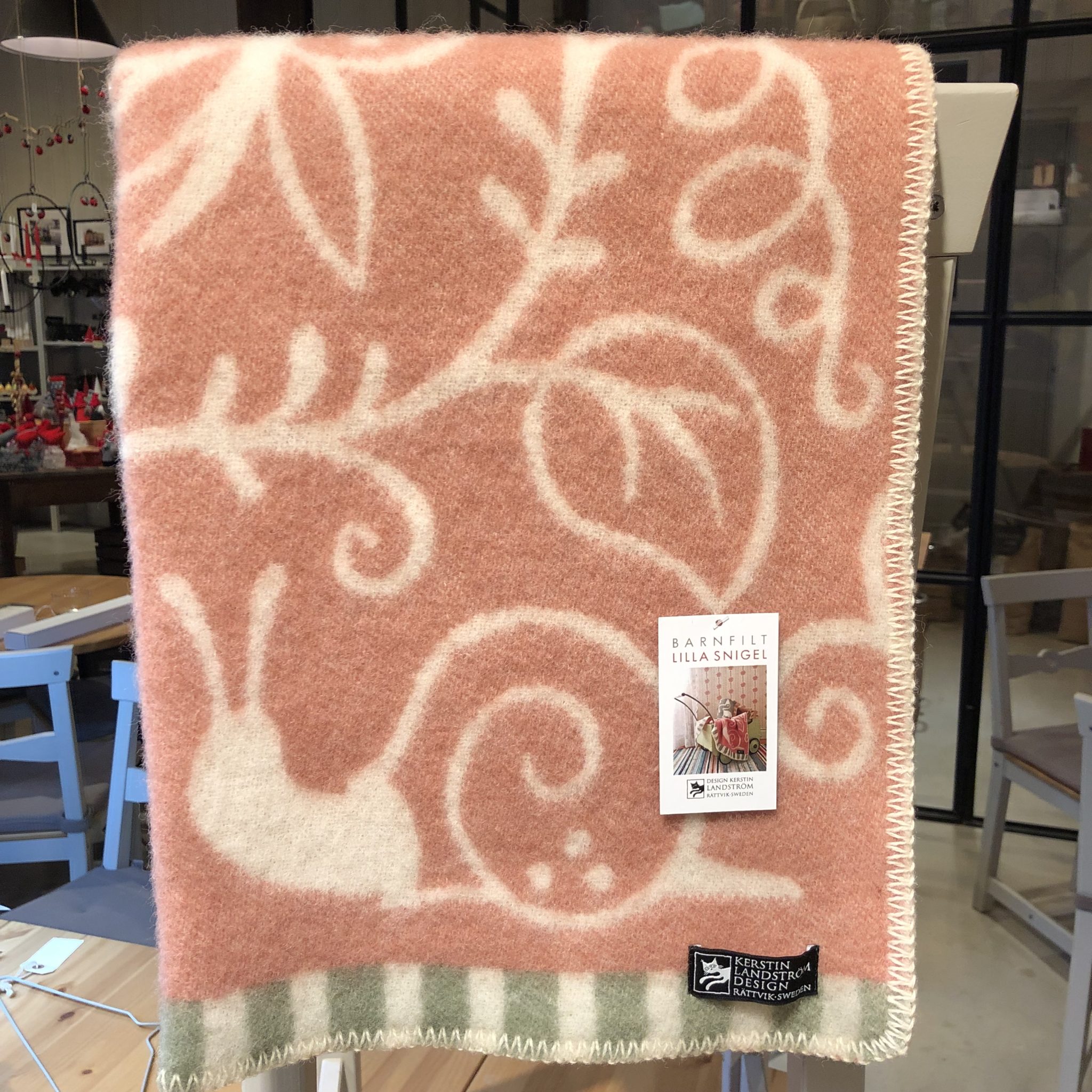 Ullfilt Barn Lilla Snigel Grön 65x95cm - Landsberga gård